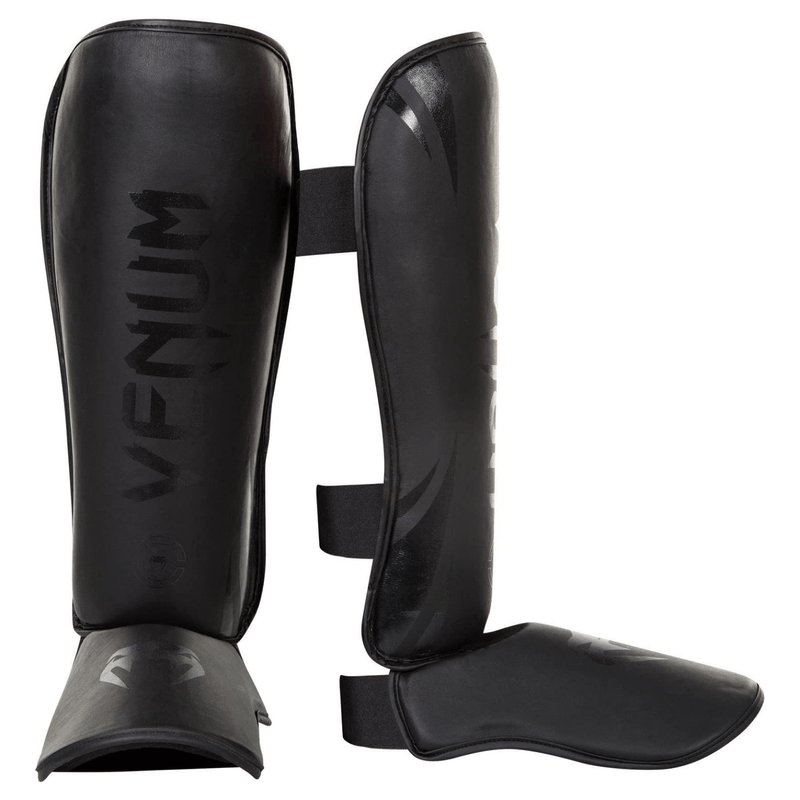 Canilleras de Muay Thai y MMA VENUM - Real Plaza