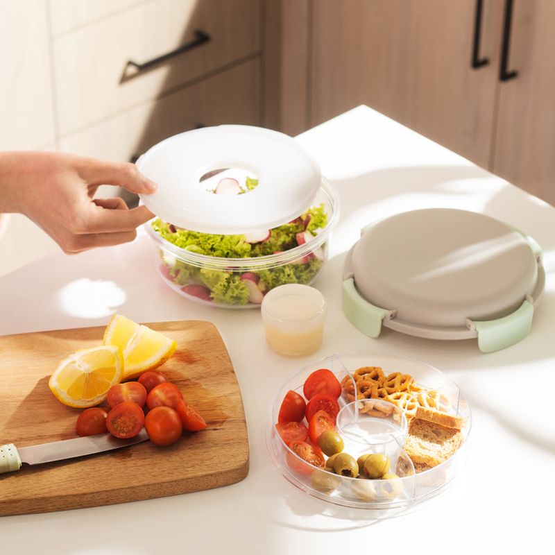 Taper de Alimentos con Separaciones y Salcero 1 L - Real Plaza