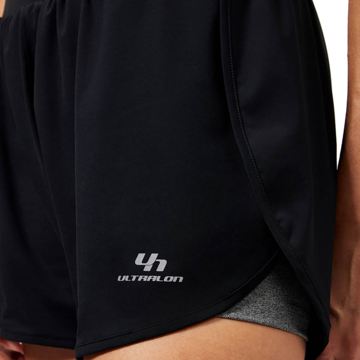 Short Deportivo Ultralon Mujer Ultra Chasetech WM6563W1 Negro - Real Plaza
