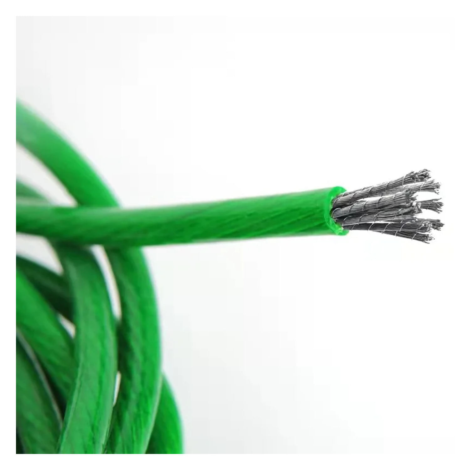 Cable de Acero con Forro PVC Verde 100 Metros C&A 139241 - Real Plaza