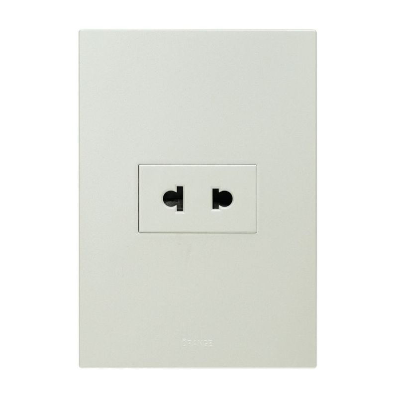 Placa Armada Orange: Tomacorriente Simple Universal Matte Blanco - Real Plaza