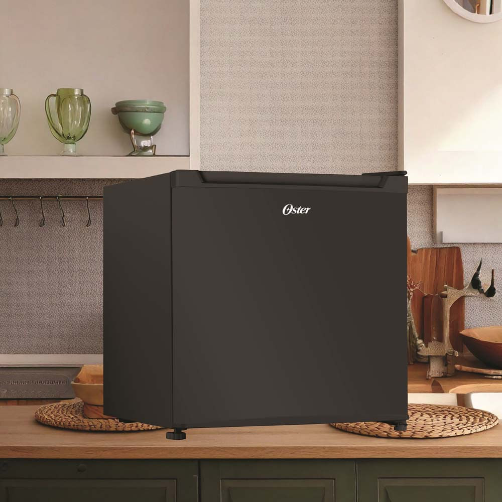 Frigobar OSTER 46L OS-PMBME50B Negro - Real Plaza