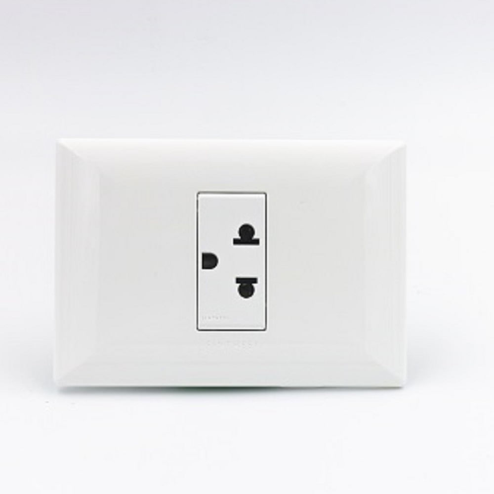 TOMACORRIENTE SIMPLE UNIVERSAL CON TIERRA SINTHESI S22 PLACA BLANCA Y DADO BLANCO - Real Plaza