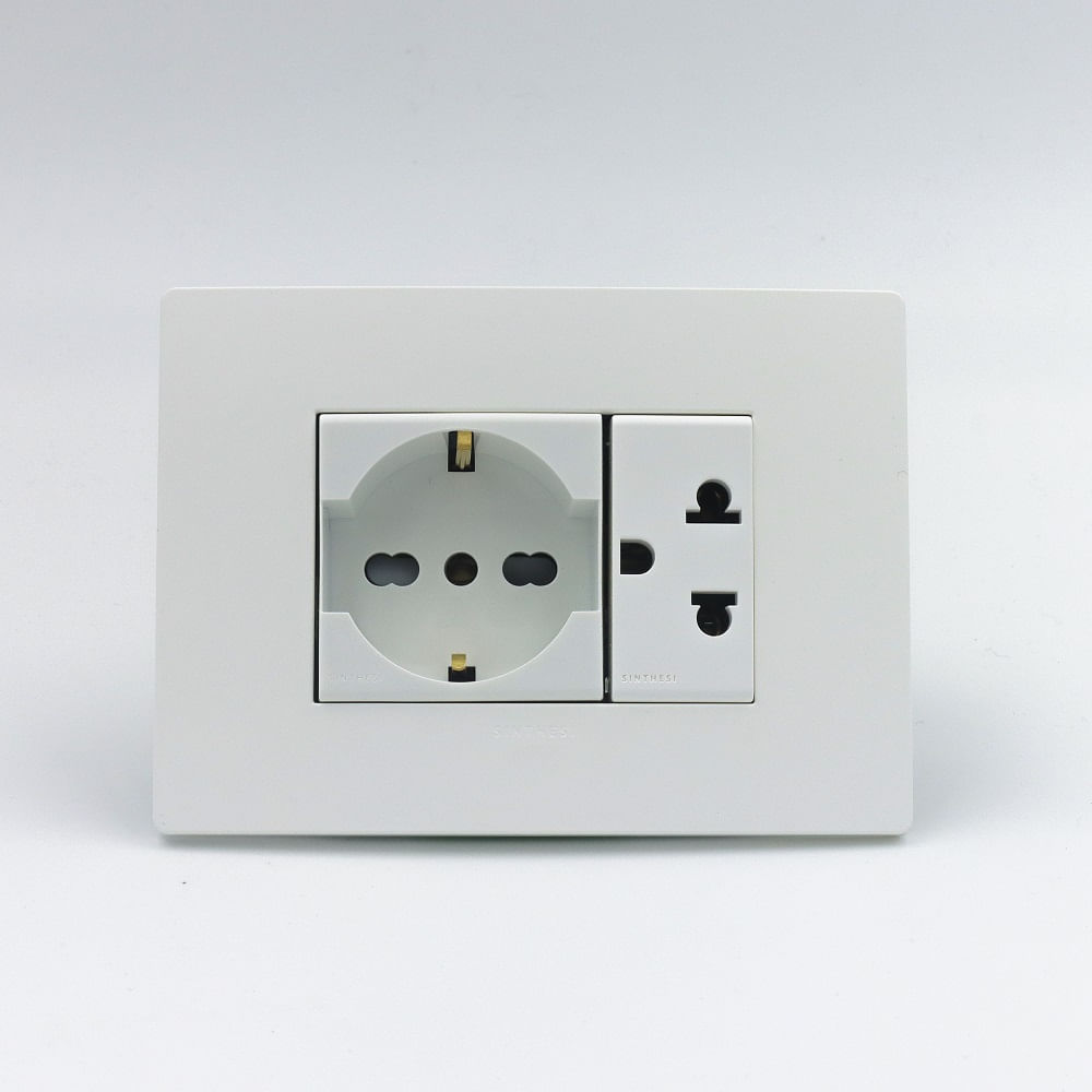 TOMACORRIENTE DOBLE 01 SCHUKO Y 01 UNIVERSAL CON TIERRA SINTHESI S33 ...