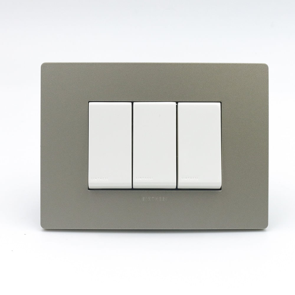 INTERRUPTOR TRIPLE SINTHESI S33 PLACA ARENA | RealPlaza.com - Real Plaza