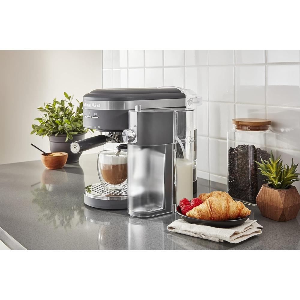 KitchenAid, cafetera espresso con espumador de leche automático Gris ...